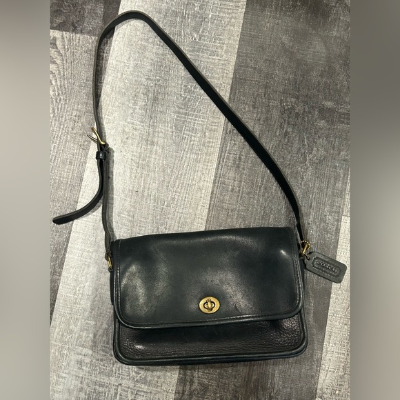 Coach | Bags | Vintage Coach Ridgefield Black Leather Shoulder Bag ...